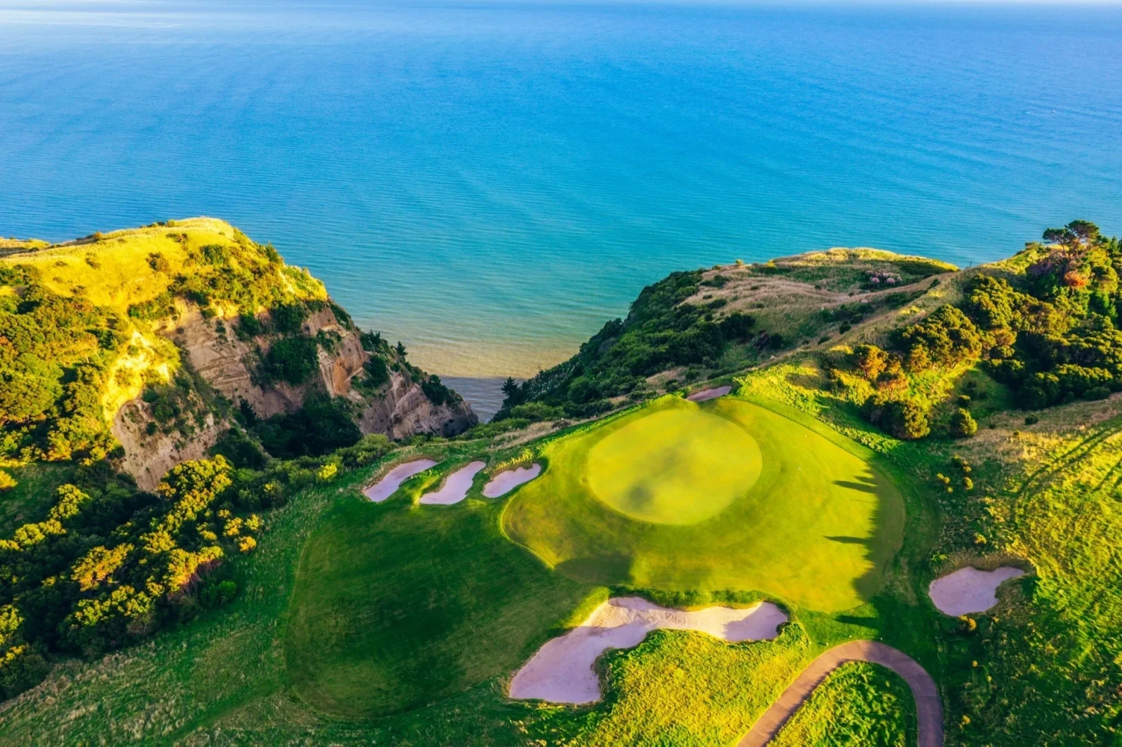 Women's Golf Magazine - A Luxury Golf Getaway in Hawke ’ s Bay ...