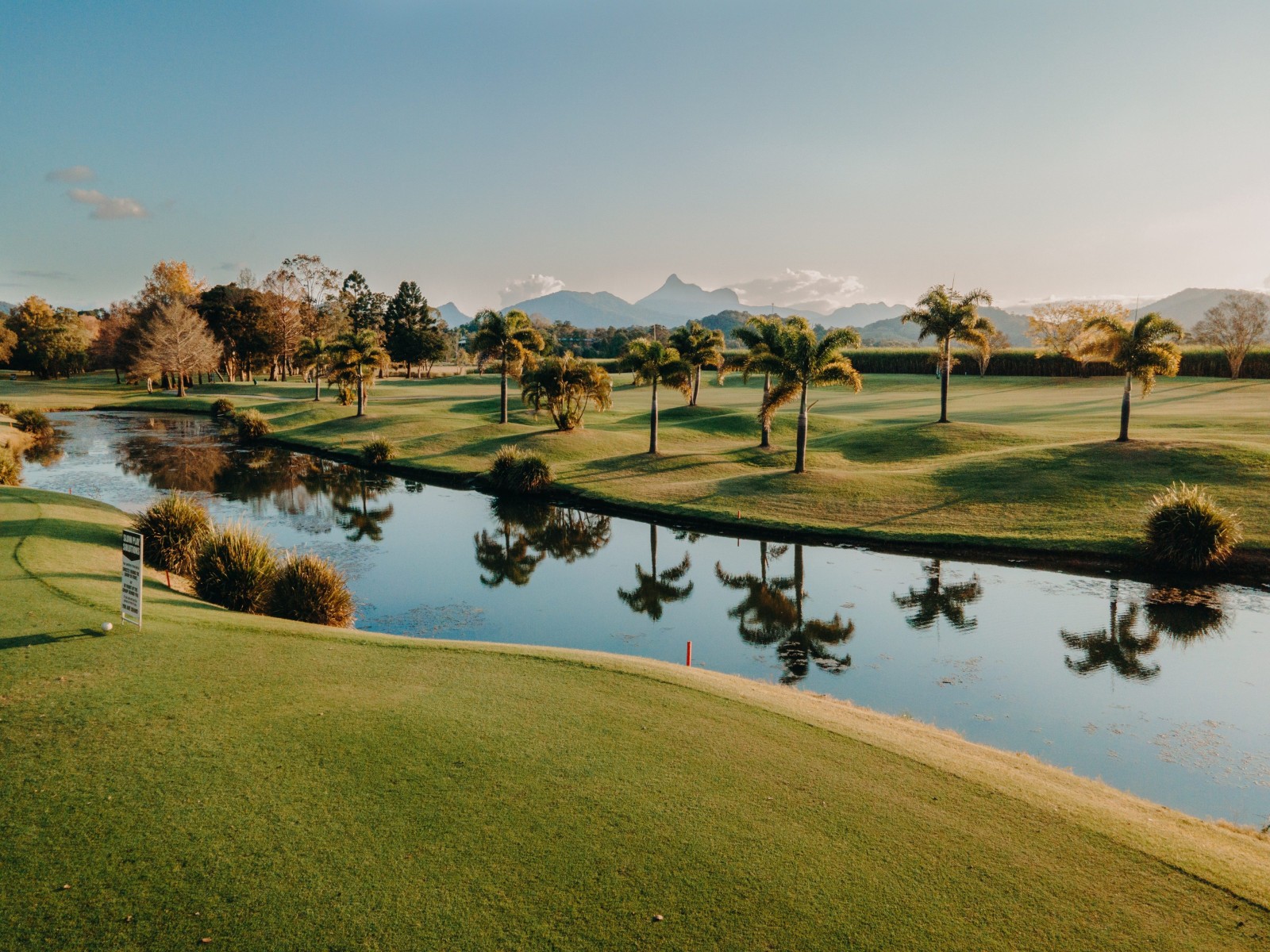 Women's Golf Magazine - Byron & Beyond - Golf Guide