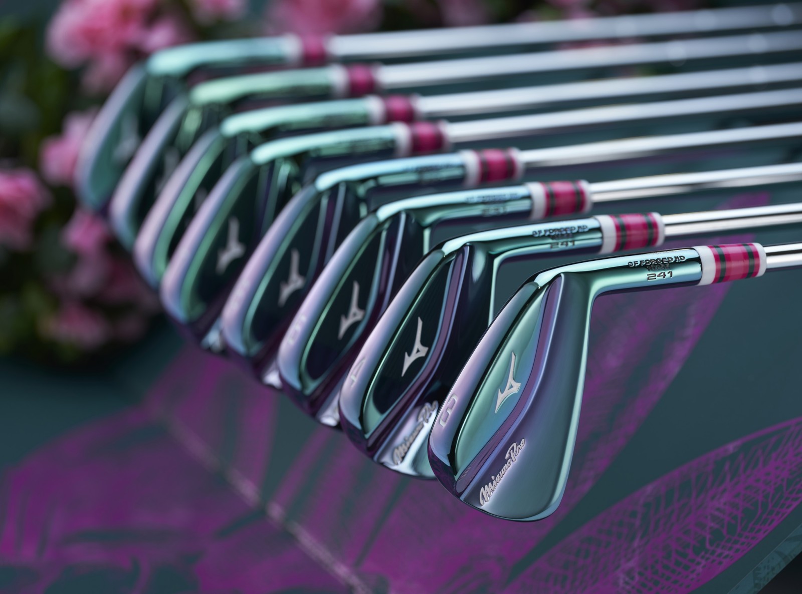 Women's Golf Magazine - Check Out The New Limited Edition Mizuno Azaela Irons