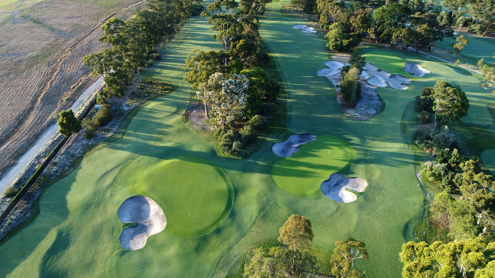 Women's Golf Magazine - Melbourne’s Sandbelt Golf Guide