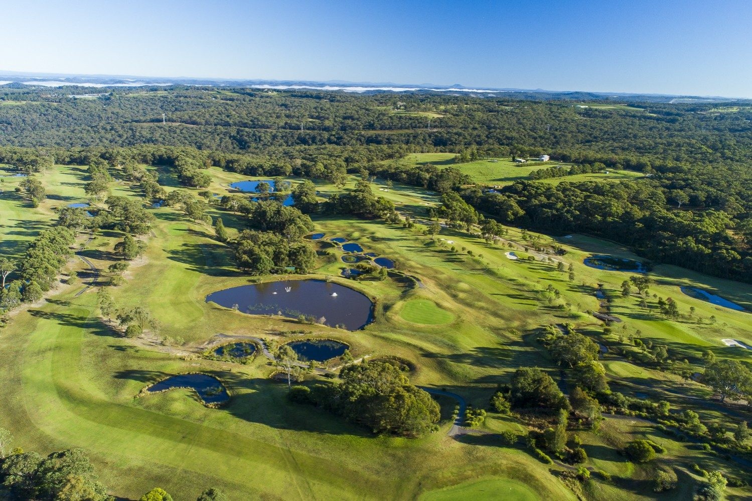 Women's Golf Magazine - The Central Coast Golf Guide